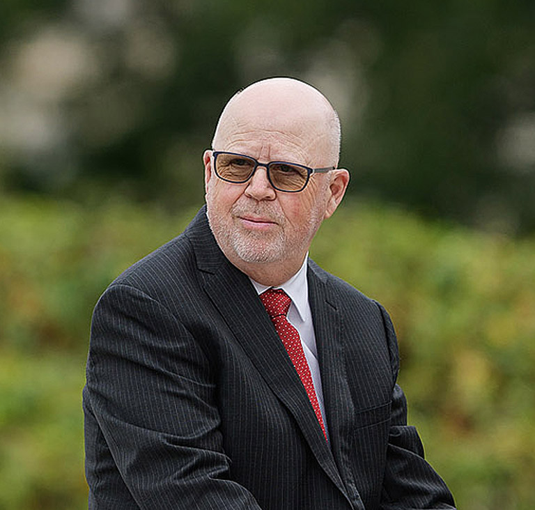 Stuart M. Bordman x - Attorney - Maddin Hauser
